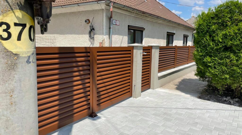 Realizace hliníkových plotů | ALUX hliníkové ploty